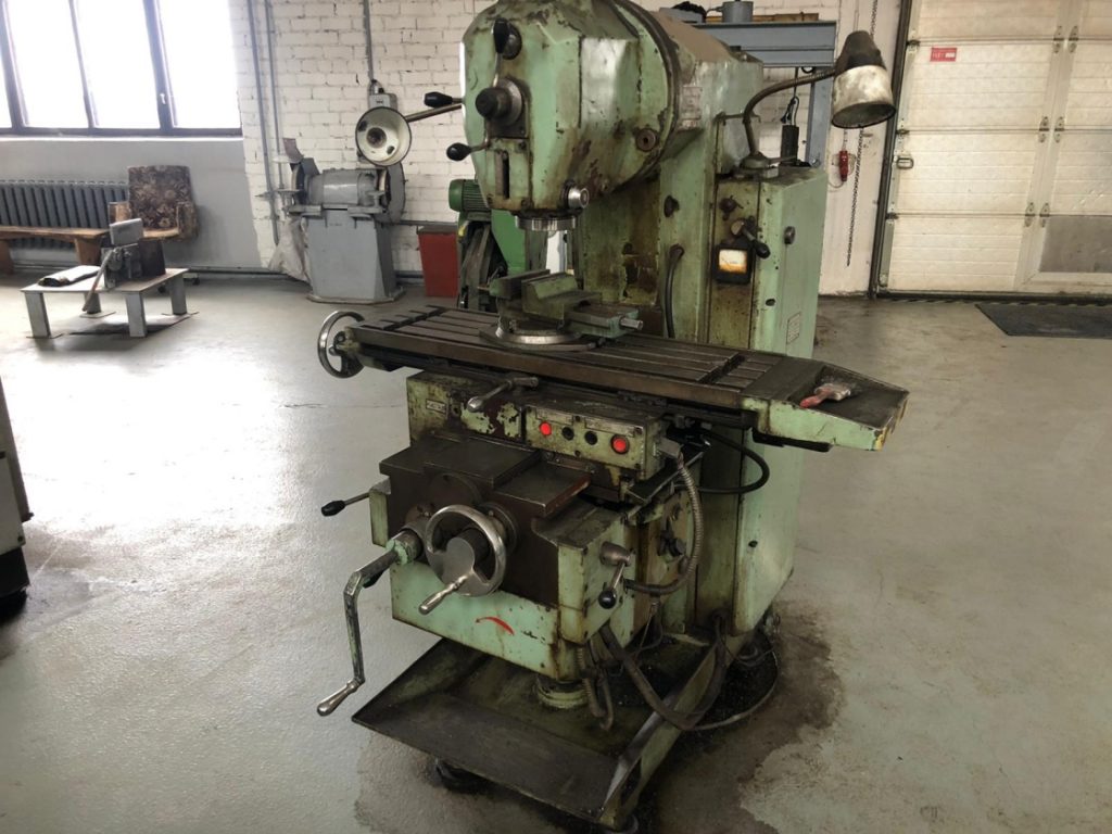 Vertical milling machines Archives - SCG machines