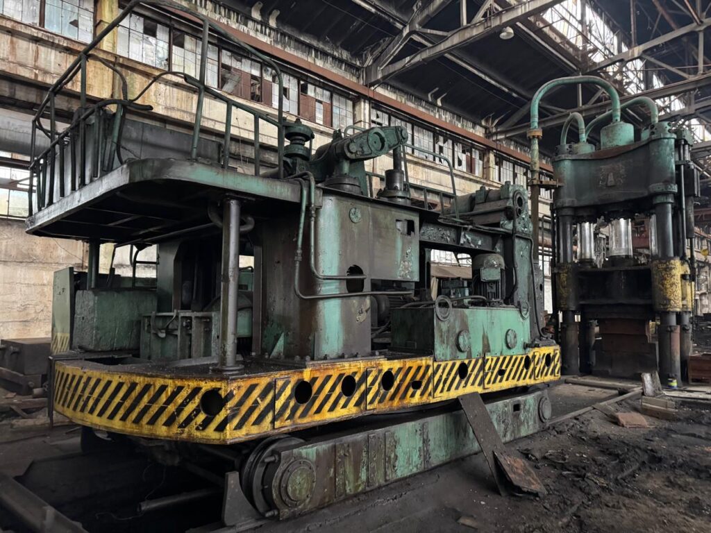 Forging manipulator 5 TON MK5-66 - SCG machines